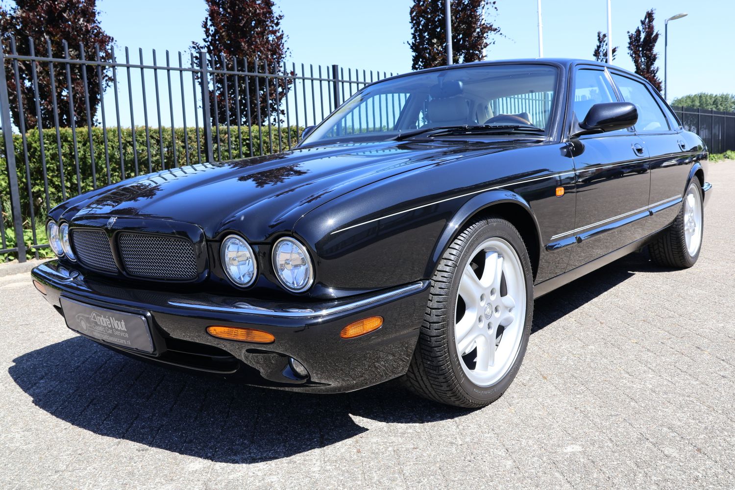 Jaguar XJ-R – Nout Classic Cars