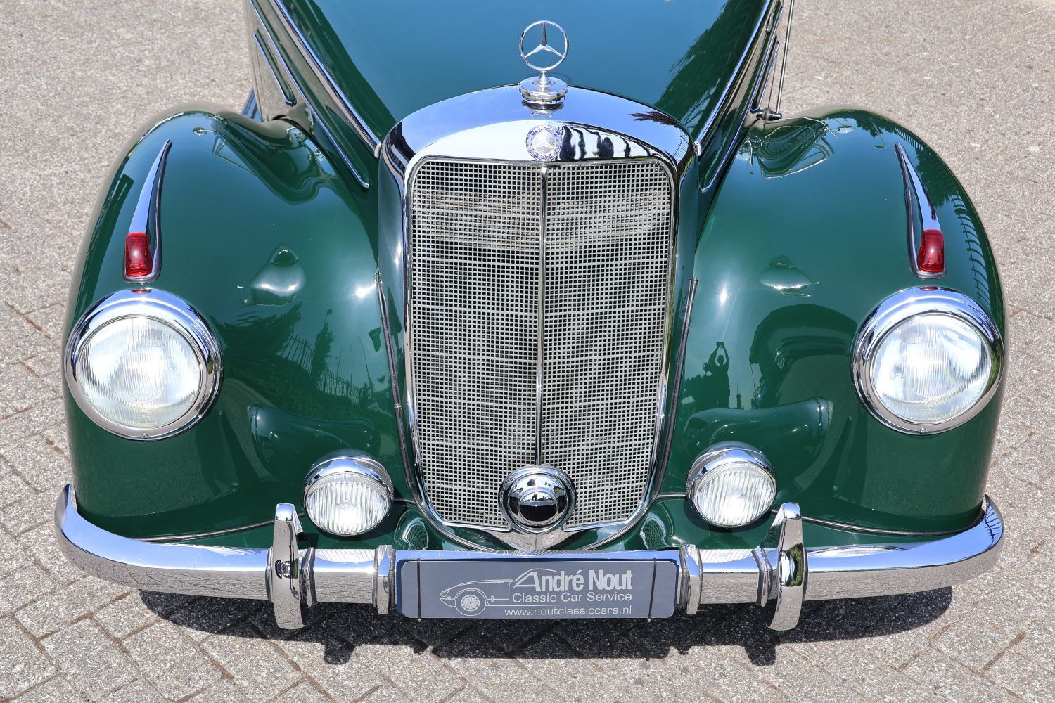 Mercedes 220 A cabriolet – Nout Classic Cars